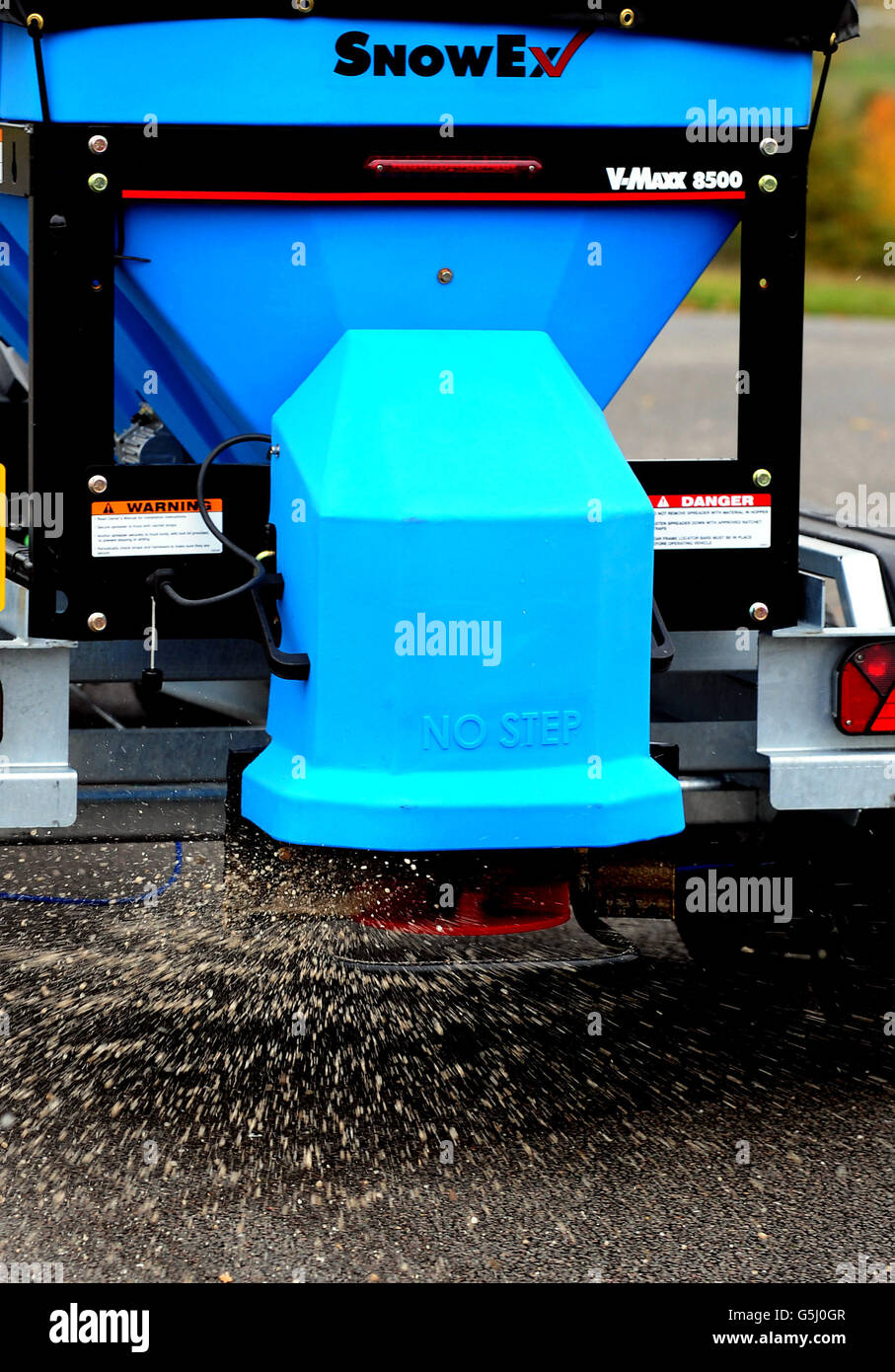 Gritting teams braced cold snap hi-res stock photography and images - Alamy