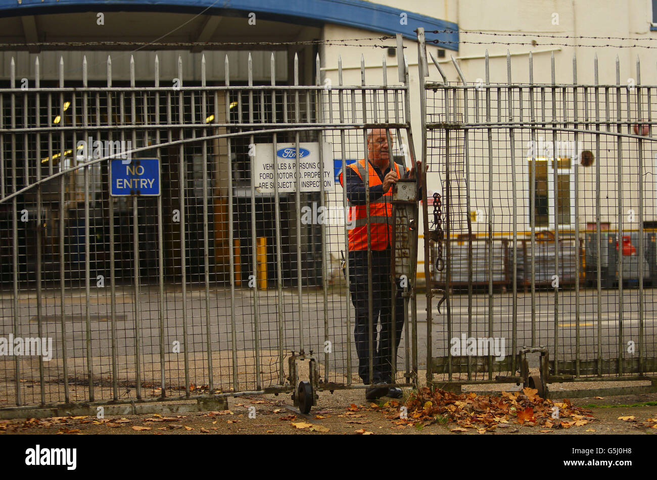 Ford factory southampton hi-res stock photography and images - Alamy
