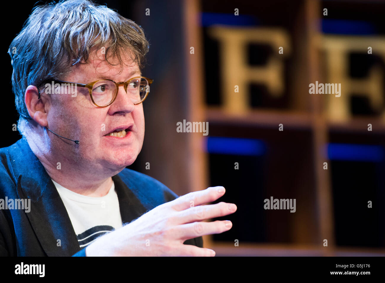 Television producer documentary hi-res stock photography and images - Alamy