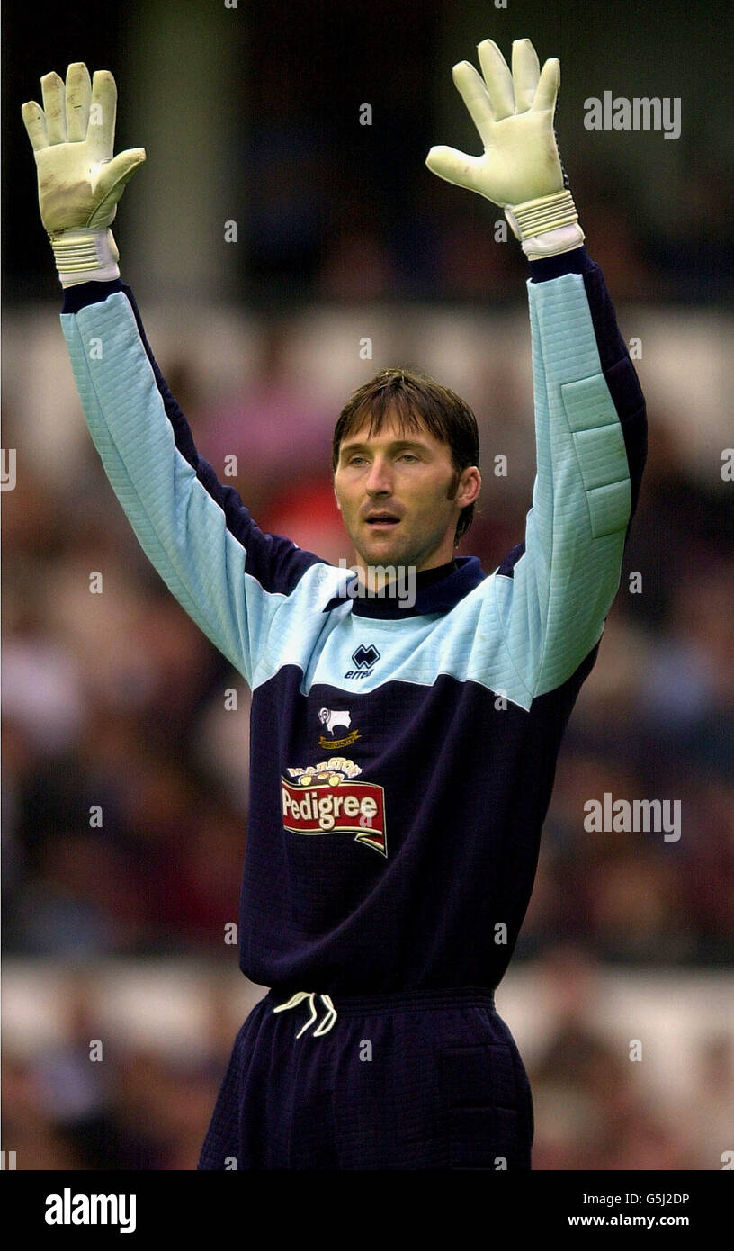 Derby County's Ian Feuer in action during the Barclaycard Premiership ...