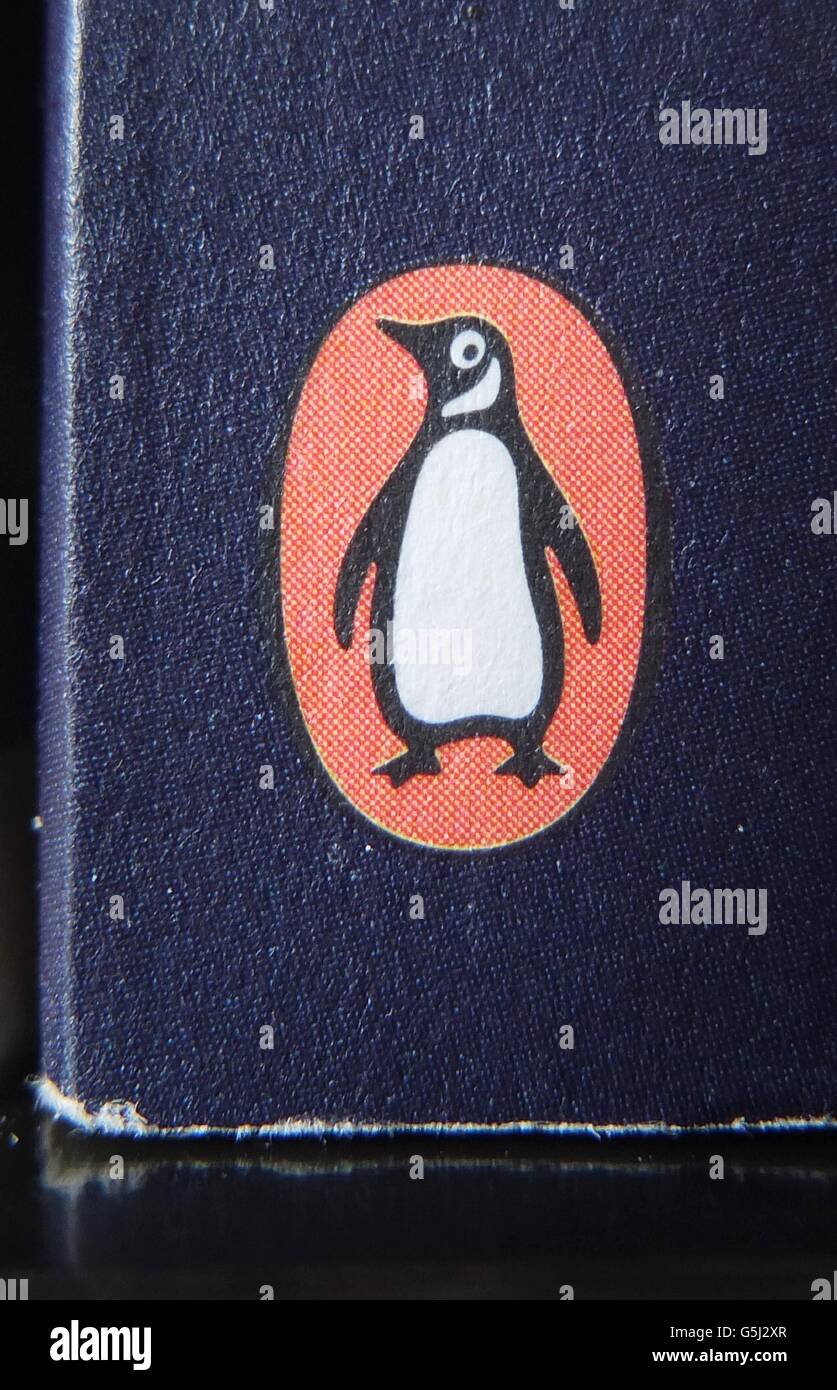 Penguin publisher hi-res stock photography and images - Alamy