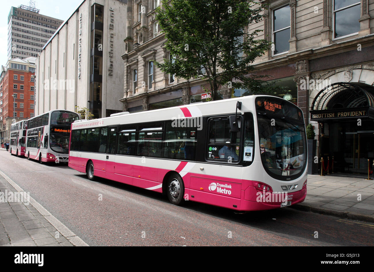 Belfast metro buses hi-res stock photography and images - Alamy