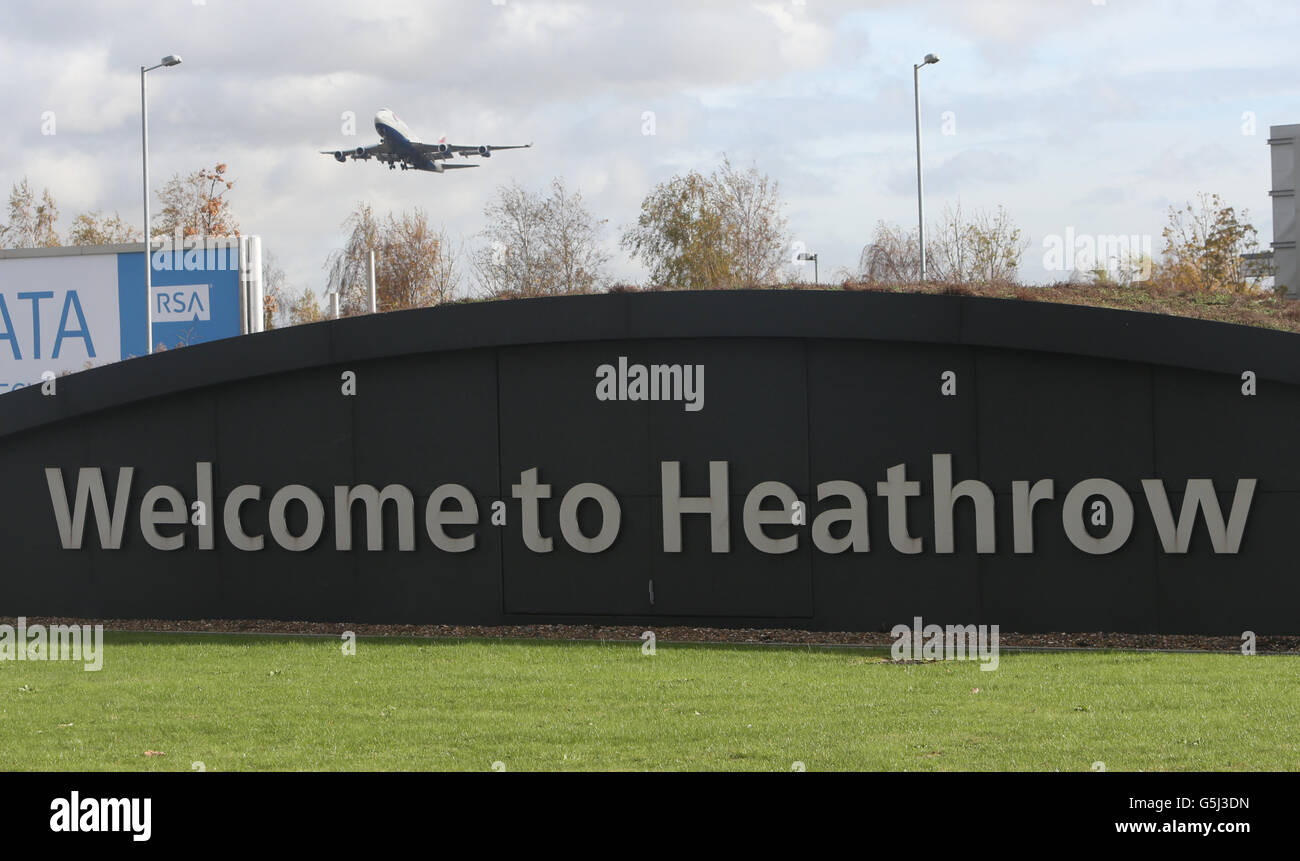 Welcome Sign Heathrow High Resolution Stock Photography and Images - Alamy