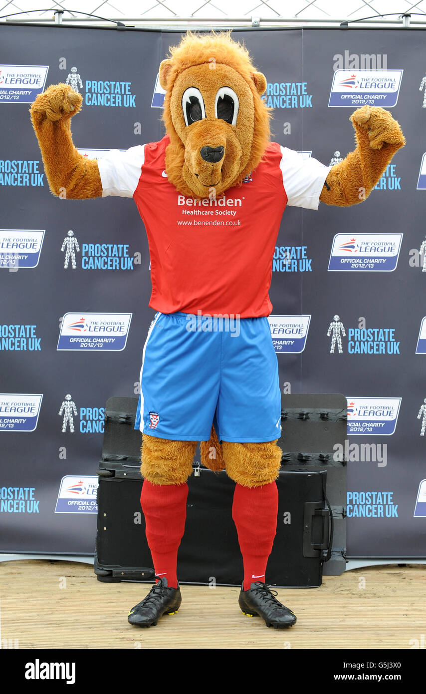 Soccer - Football League Charity Mascot Race 2012 - Doncaster ...