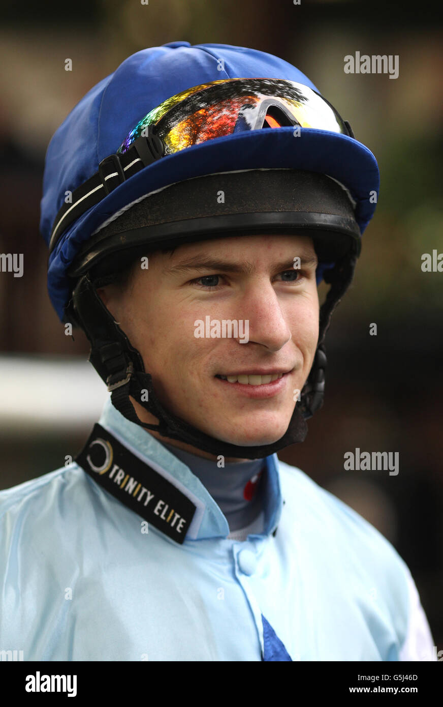 Horse Racing - Haydock Park Racecourse Stock Photo - Alamy