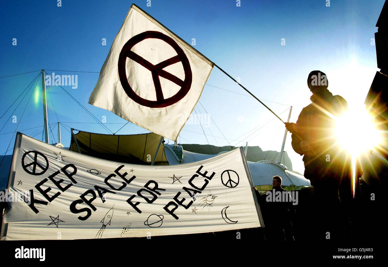 Dynamic Earth demonstration Stock Photo - Alamy