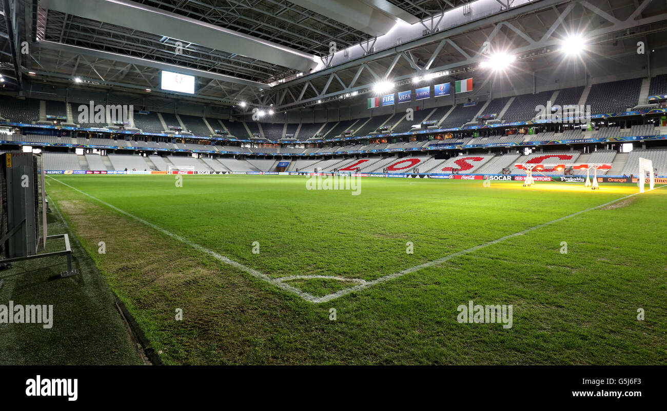 A general view of the condition of the pitch at the Stade Pierre-Mauroy ...