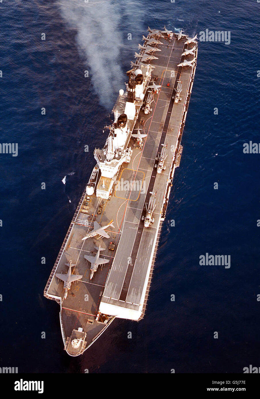 Hms fearless hi-res stock photography and images - Alamy