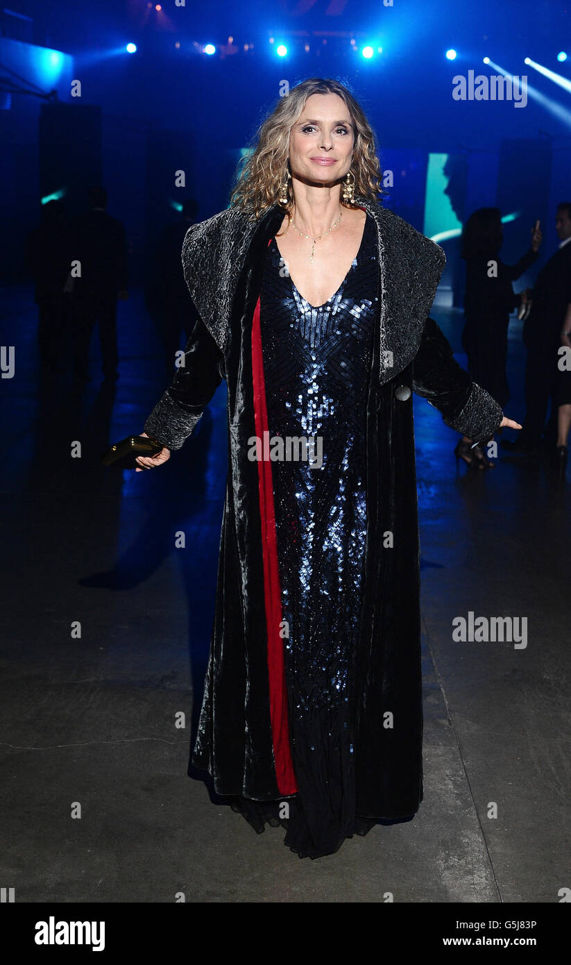 Maryam dabo bond hi-res stock photography and images - Alamy