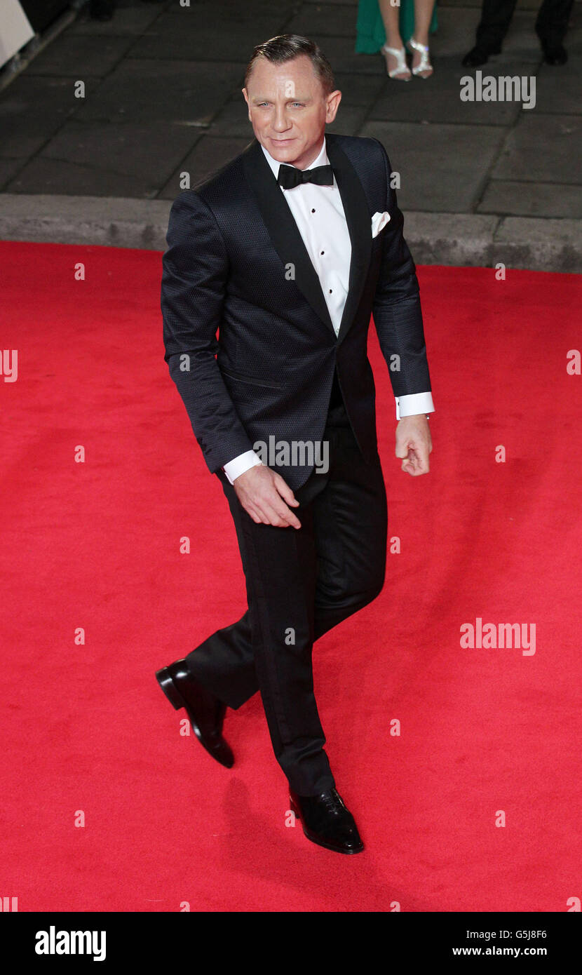 Daniel Craig arriving for the world premiere of Skyfall, at the Royal ...