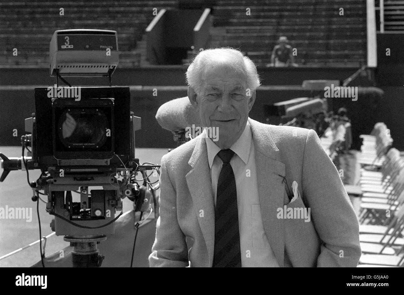 Dan maskell hi-res stock photography and images - Alamy