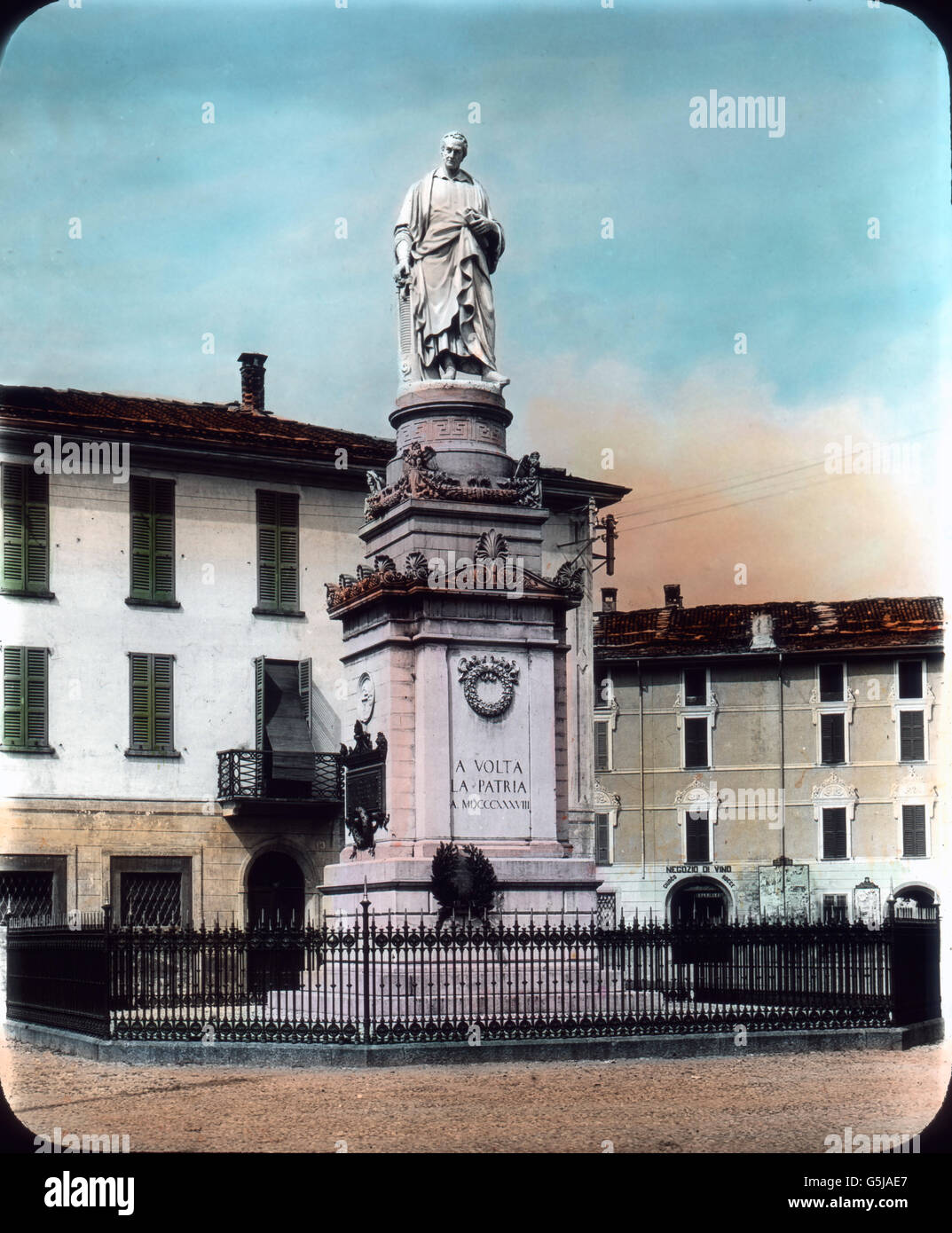 Piazza Volta , benannt nach dem grossen Physiker Alexander Volta, dem ...