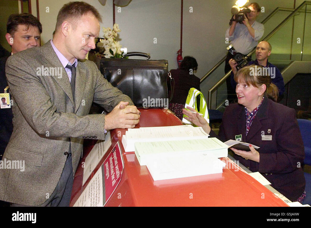 British airways concorde check in desk hi-res stock photography and ...