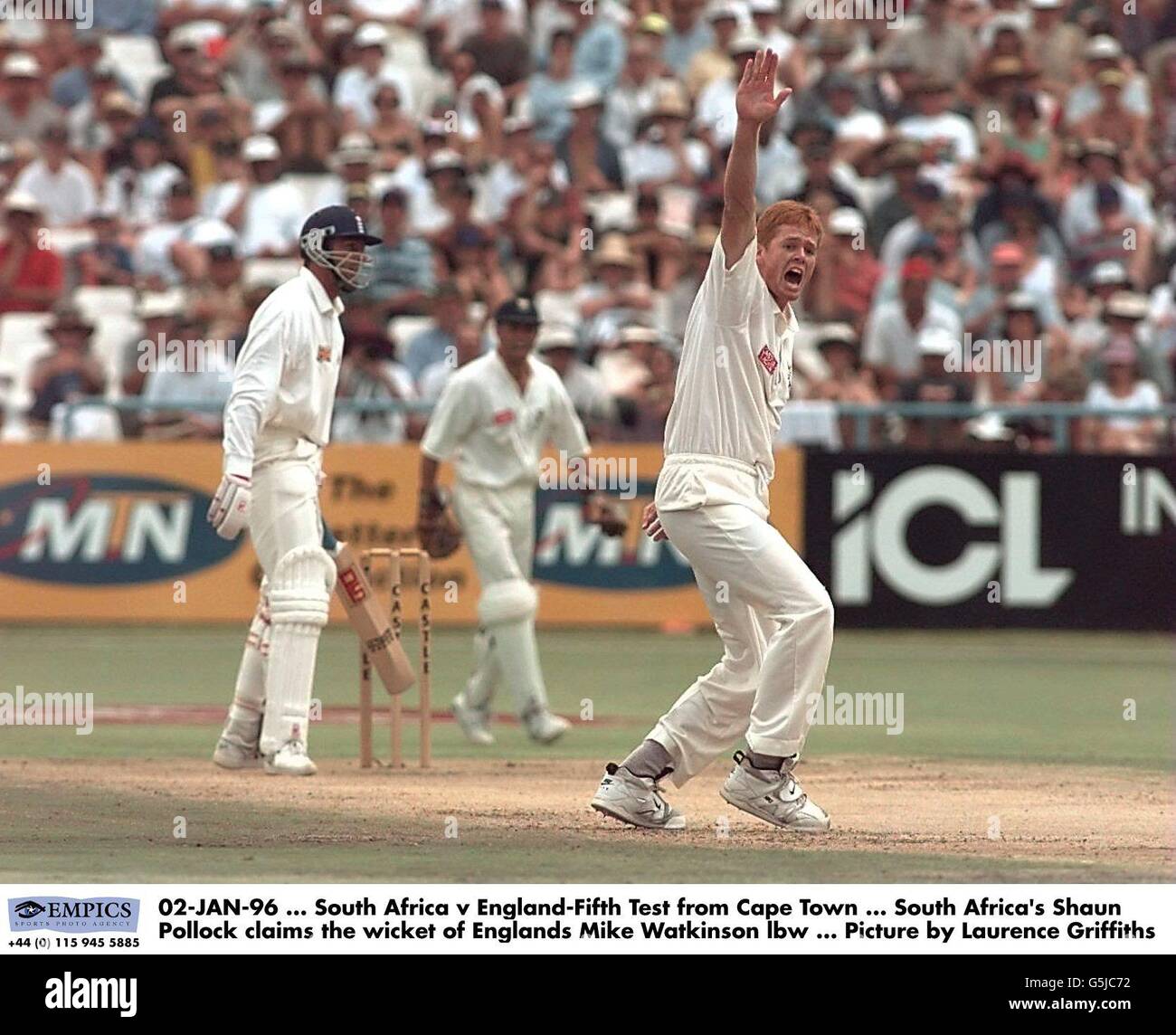 Sport cricket mike watkinson hi-res stock photography and images - Alamy