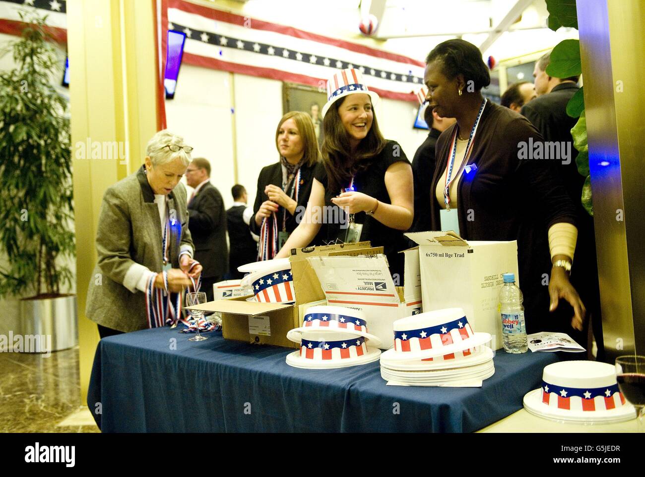 Showbiz election hi-res stock photography and images - Alamy