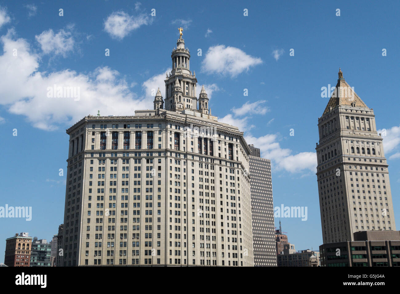 Municipal Building, 1 Centre Street and the Thurgood Marshal U.S ...