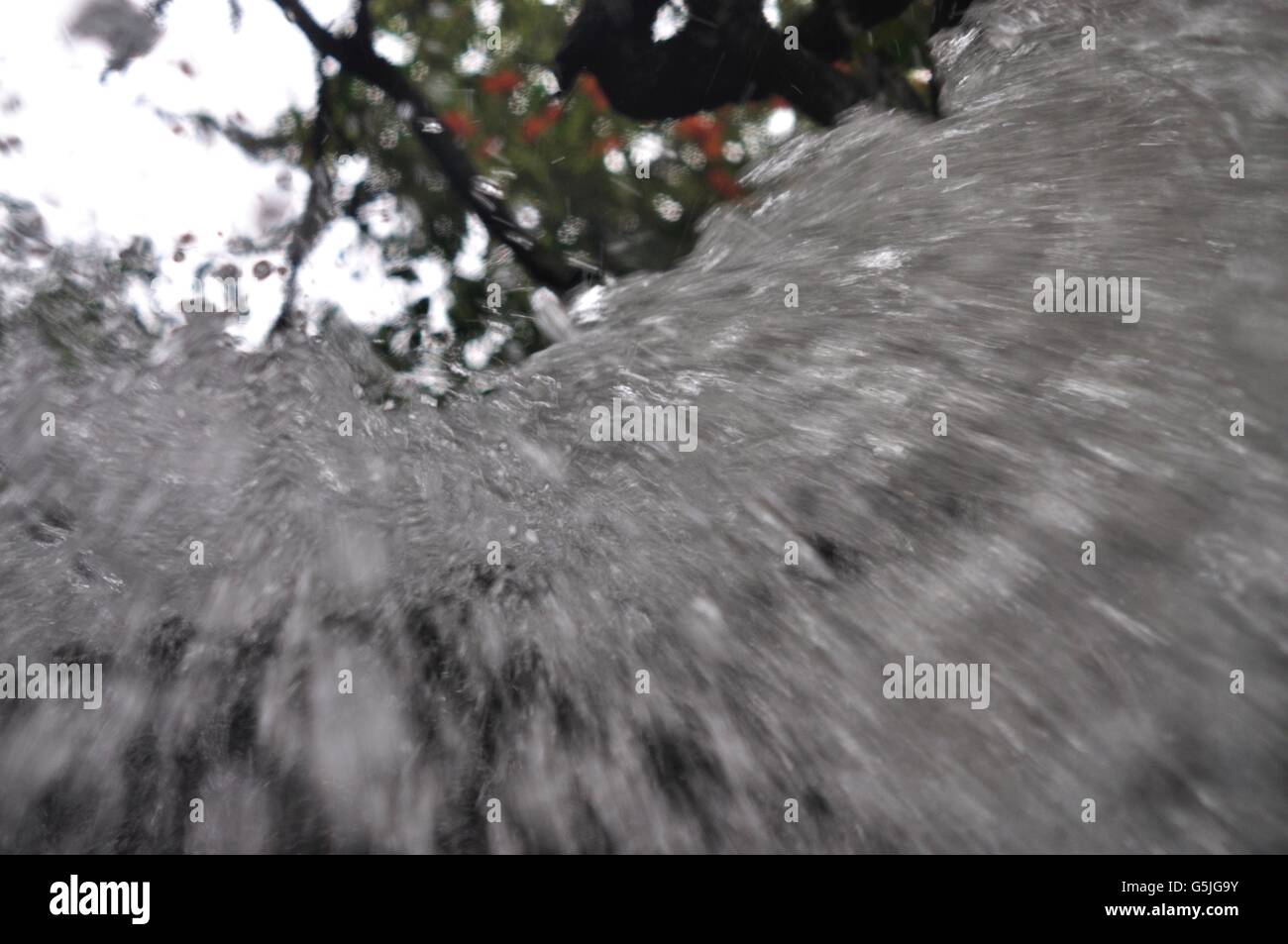 Monsoon shower hi-res stock photography and images - Alamy