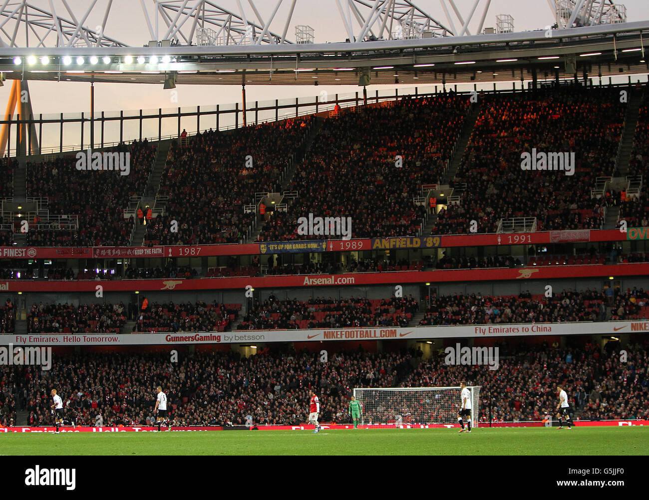 General view of the match in progress inside the Emirates Stadium Stock ...