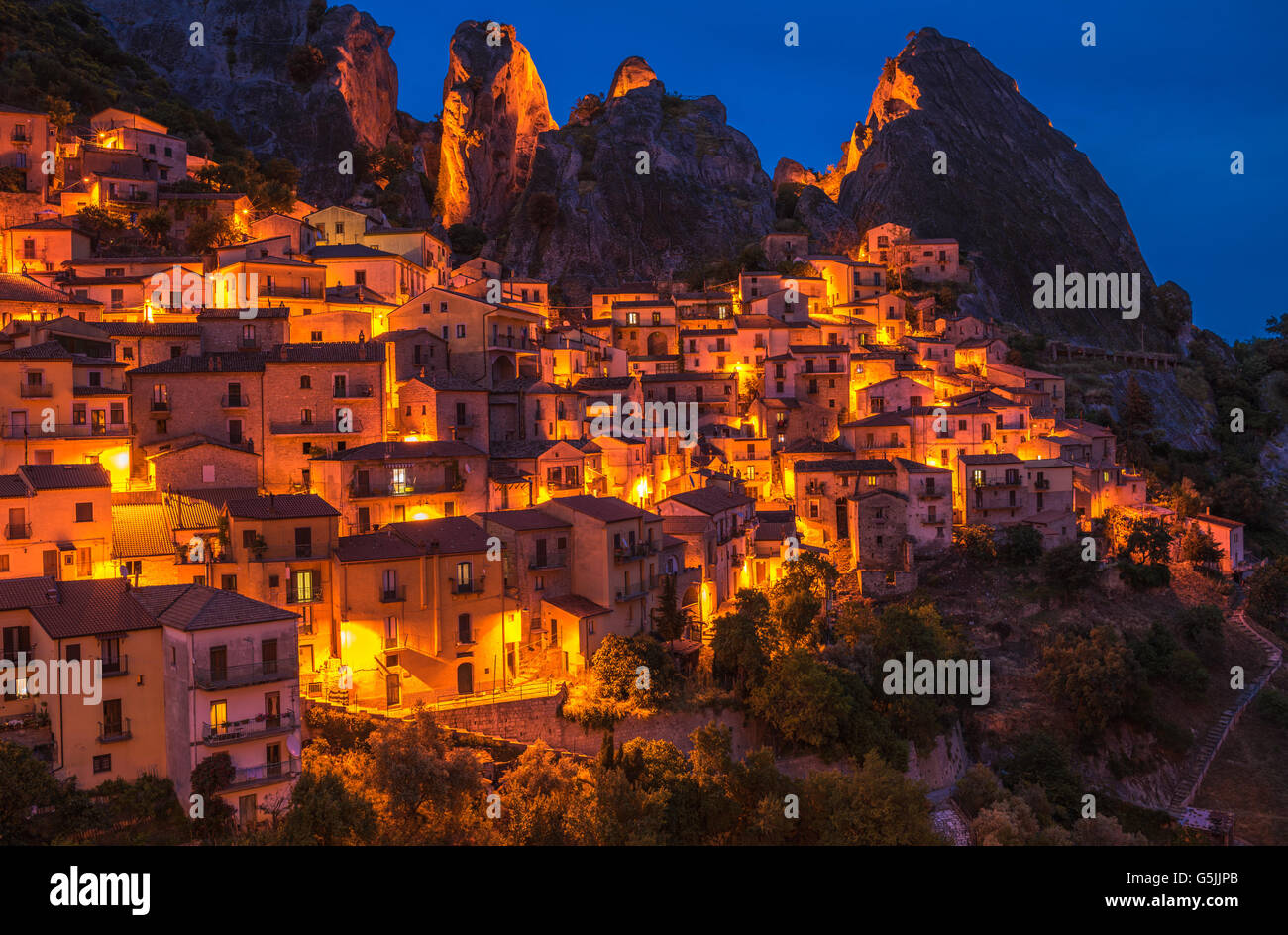 Castelmezzano in Basilicata, one of the most beautiful village in Italy ...