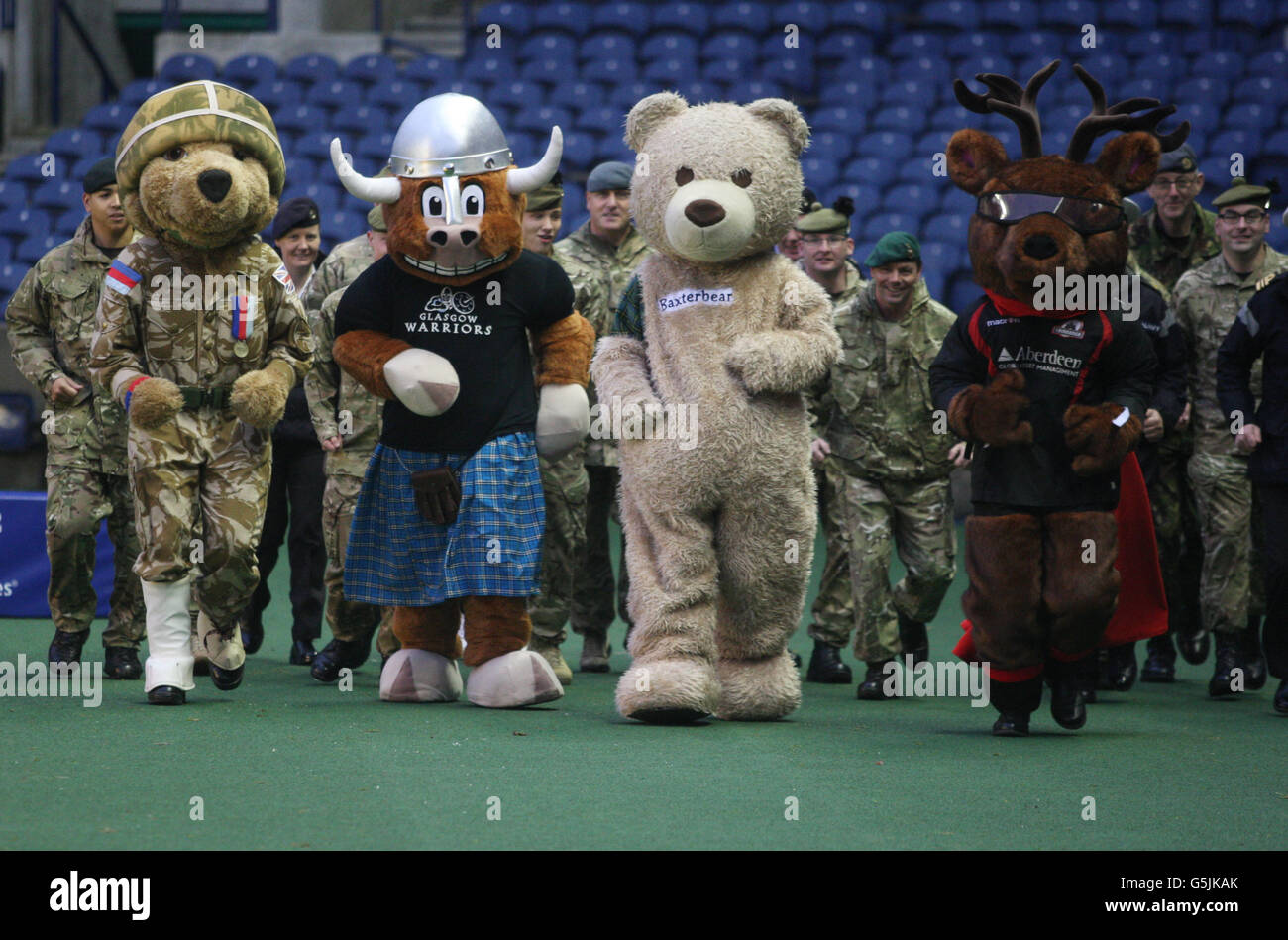 Edinburgh rugby mascot hi-res stock photography and images - Alamy