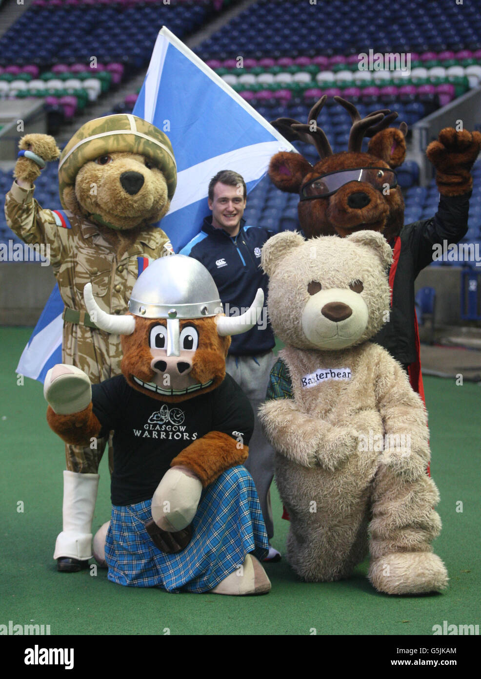 Rugby Union - Mascot Race - Murrayfield Stock Photo - Alamy