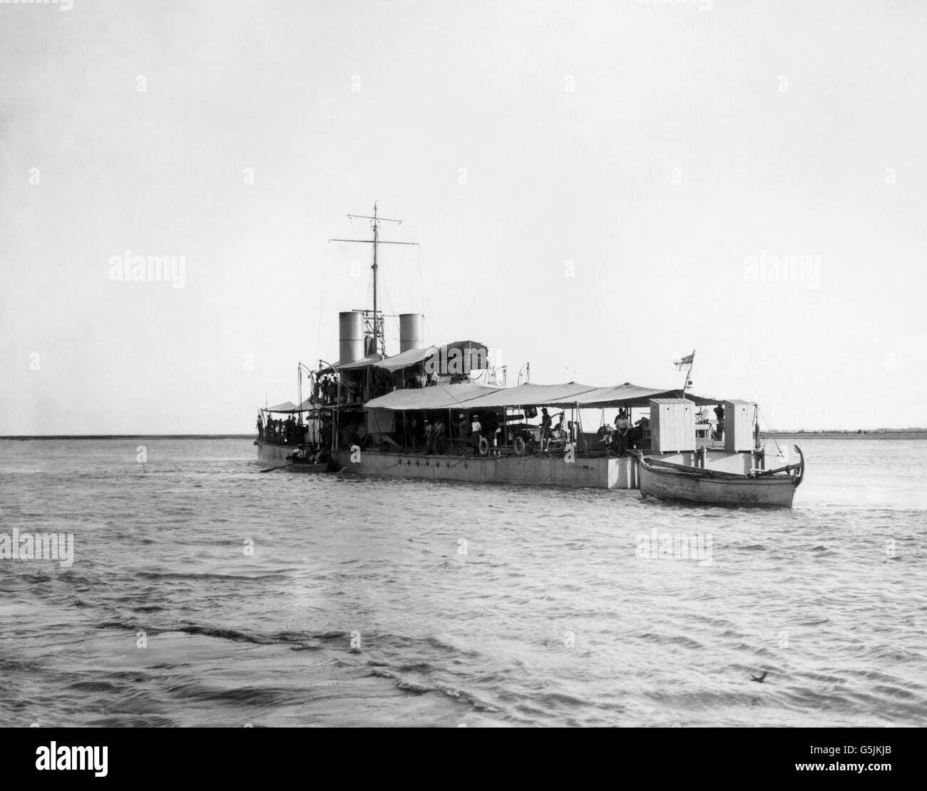 World War One - River gunboat - Tigris - Mesopotamia Stock Photo - Alamy