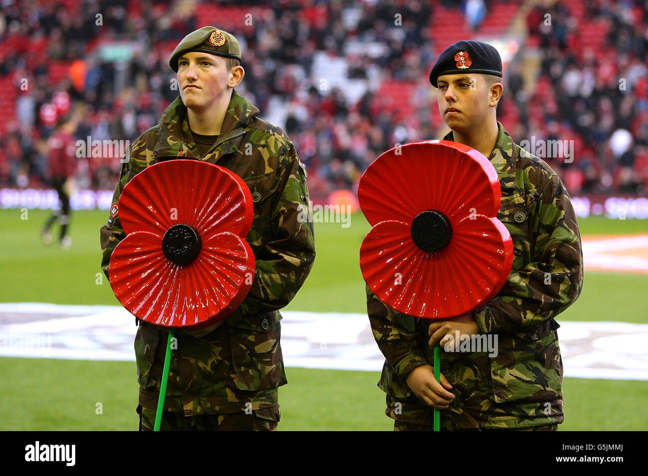 Armed Forces personnel highlight this year's poppy appeal before the ...