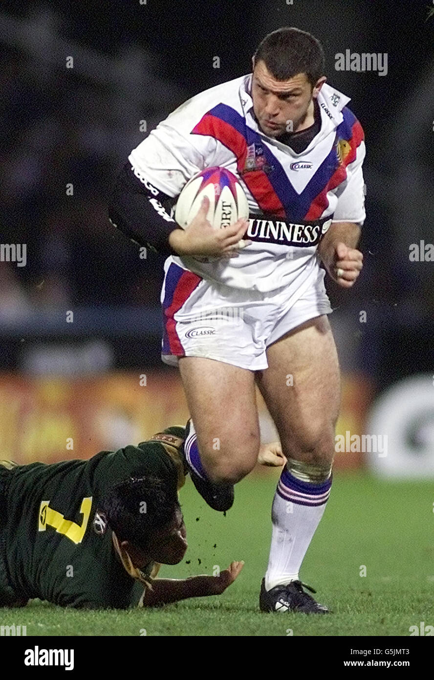 Sport rugby league action barrie mcdermott hi-res stock photography and ...