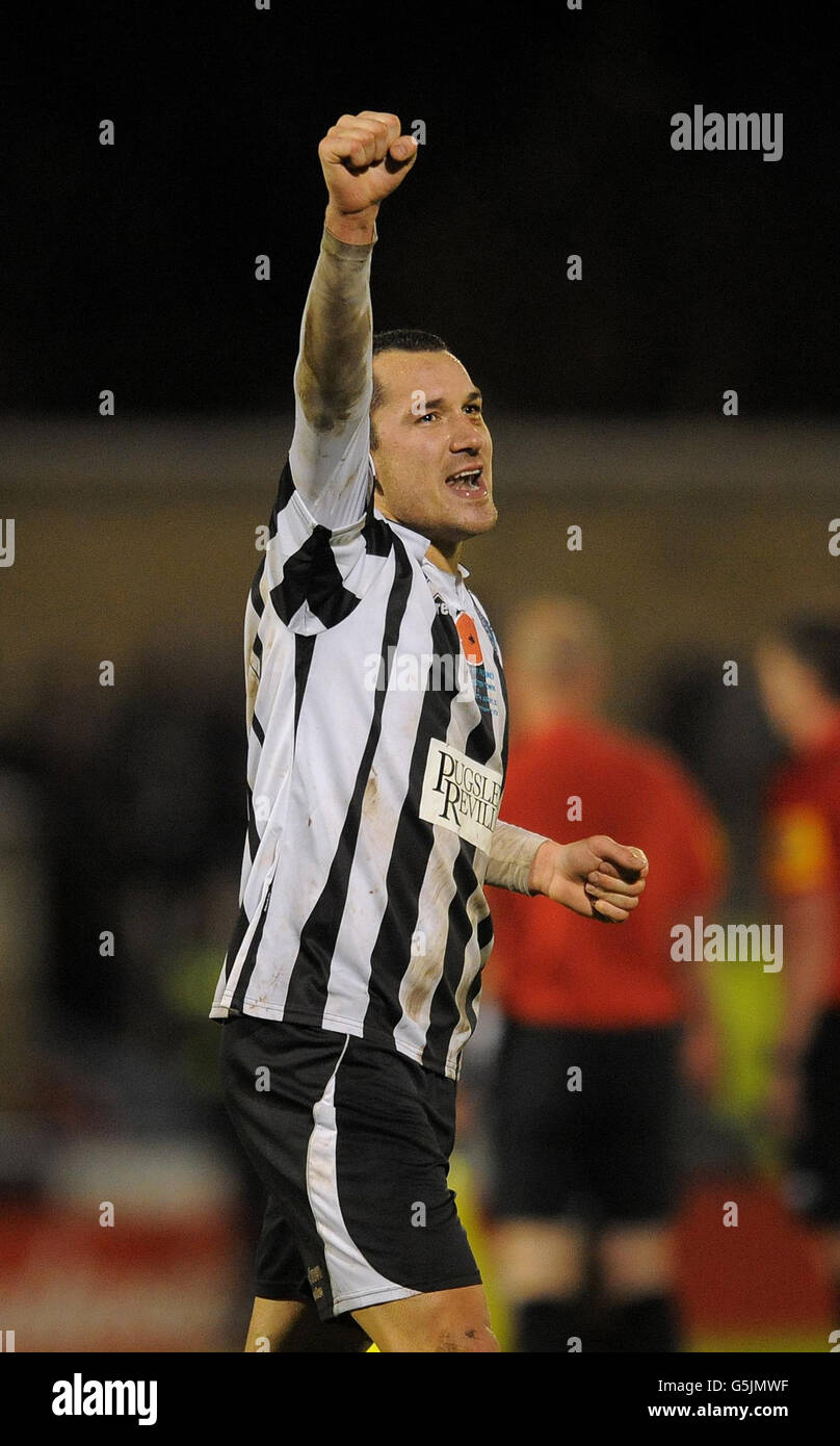 Dorchester town football stadium avenue hi-res stock photography and ...
