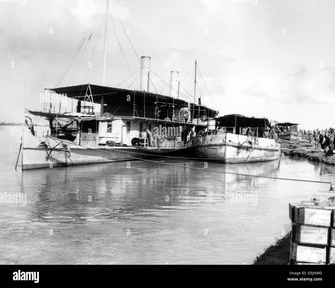 River tigris hi-res stock photography and images - Alamy