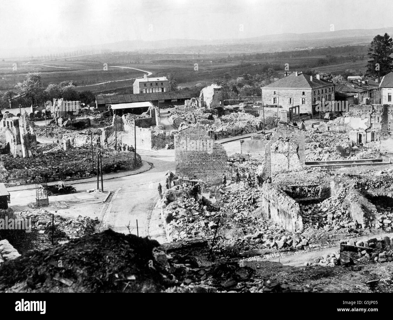 World war one ww1 first france ruins wreck destroyed town hi-res stock ...