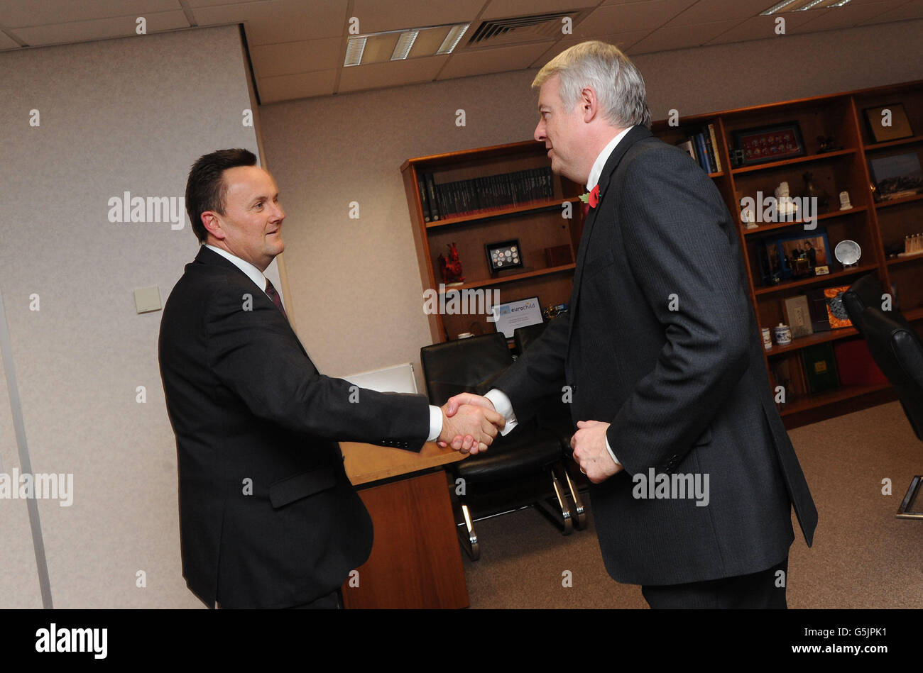 Carwyn Jones, First Minister of Wales (right) meets Keith Towler, the ...