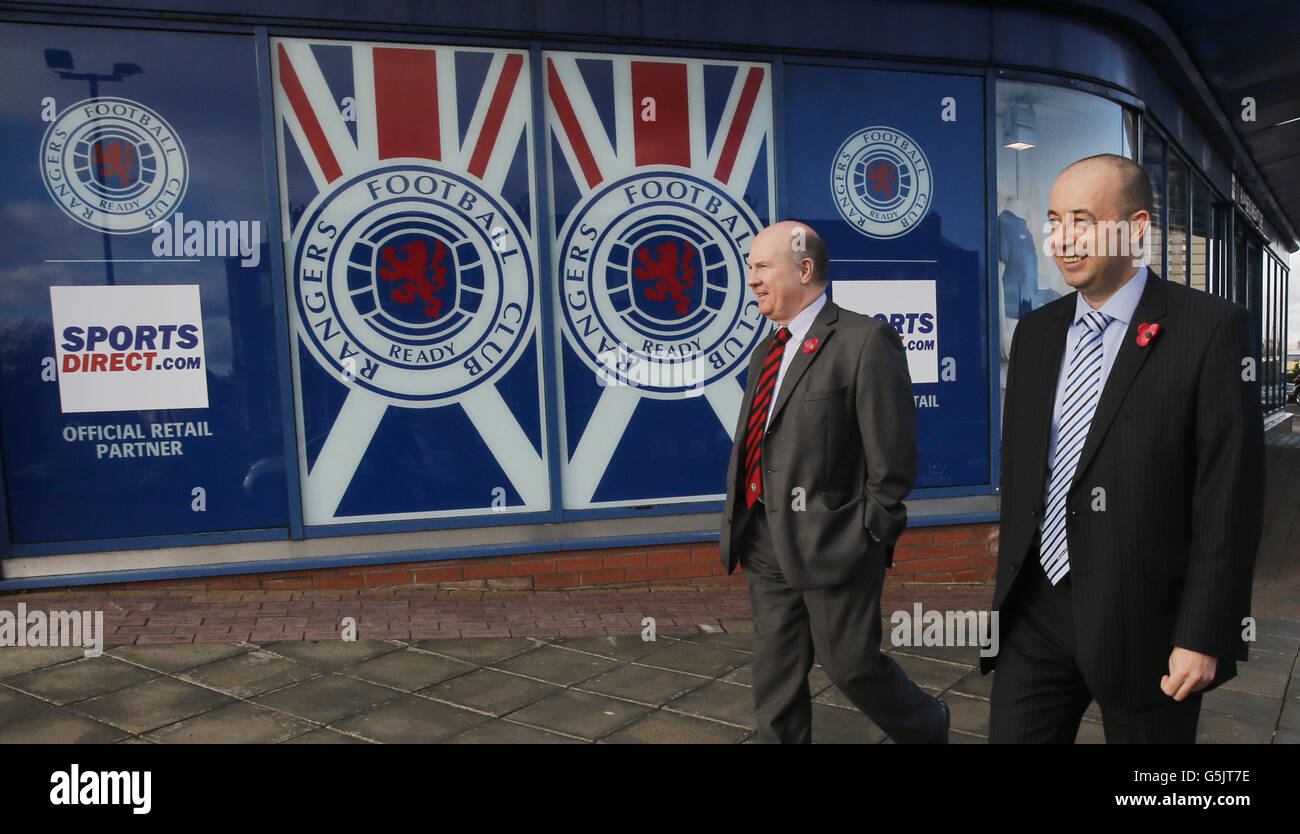 Rangers supporters hi-res stock photography and images - Alamy