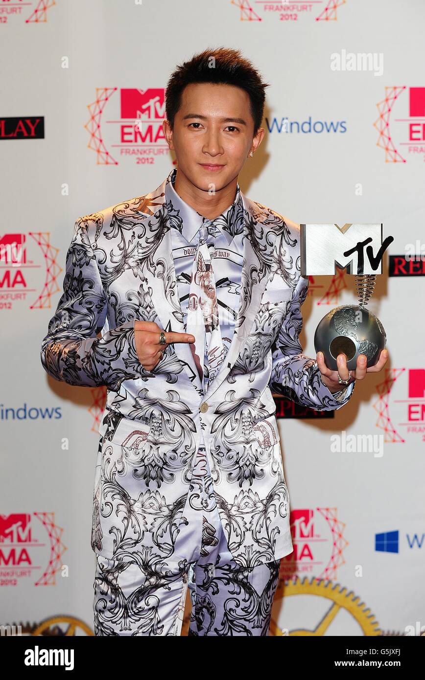 Geng hi-res stock photography and images - Alamy