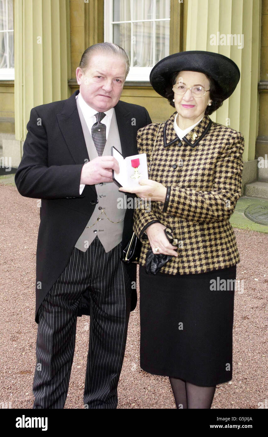 Dennis roberts hi-res stock photography and images - Alamy