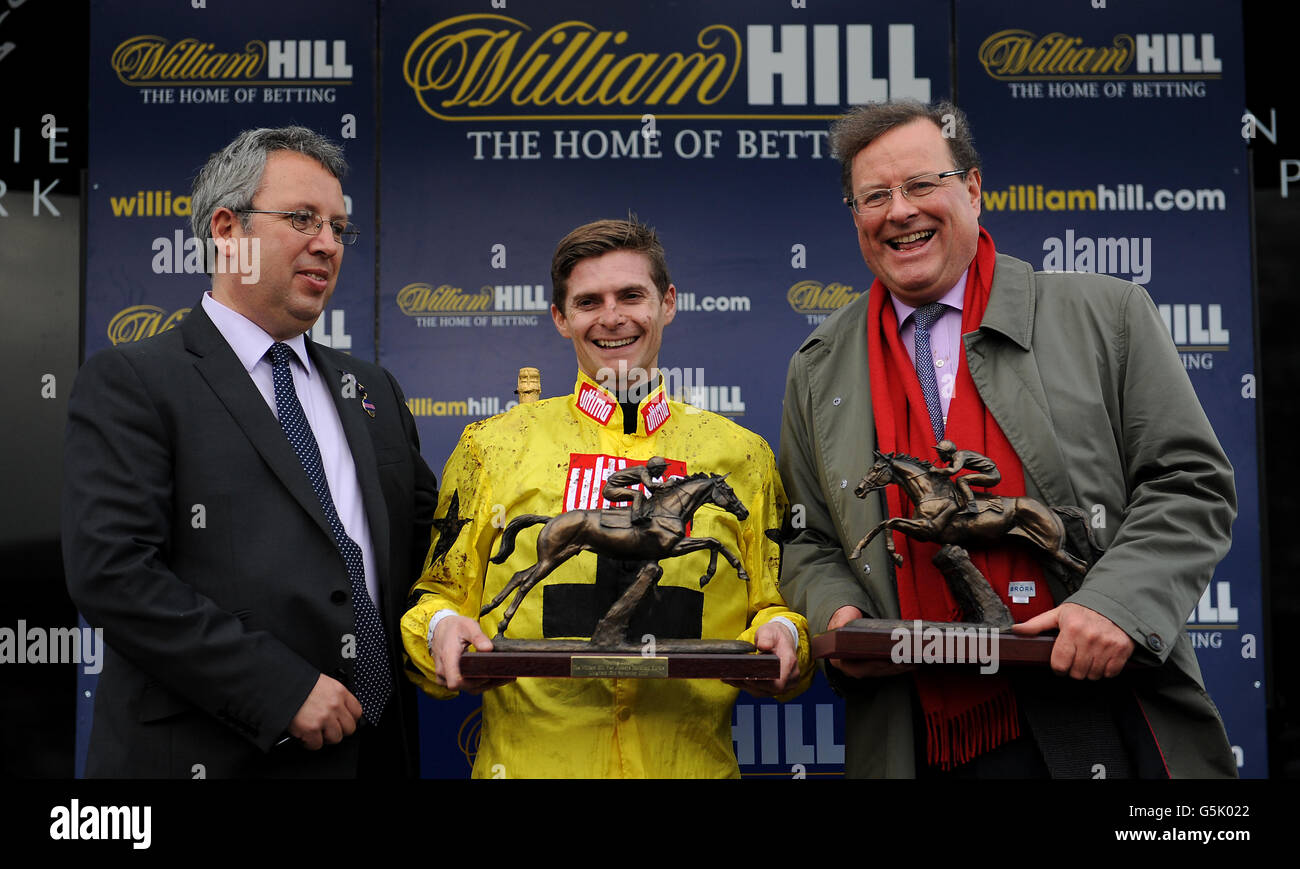 Horse Racing - Lingfield Park Races Stock Photo - Alamy