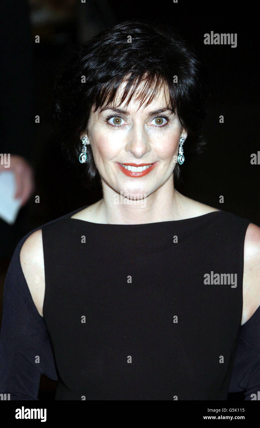Enya hi-res stock photography and images - Alamy