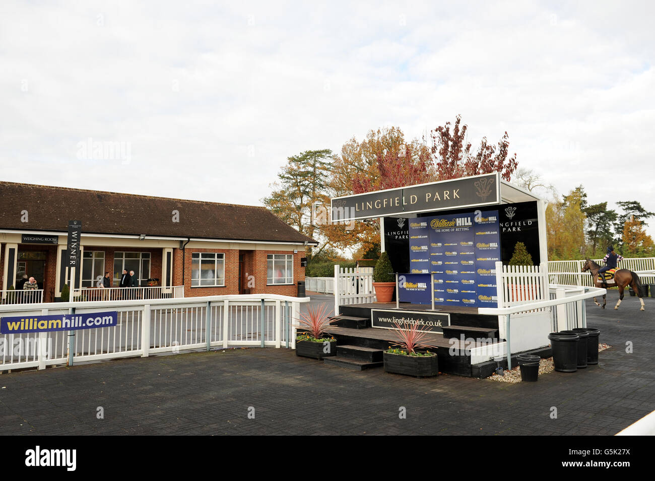 Horse Racing - Lingfield Park Races. A general view of the presentation ...