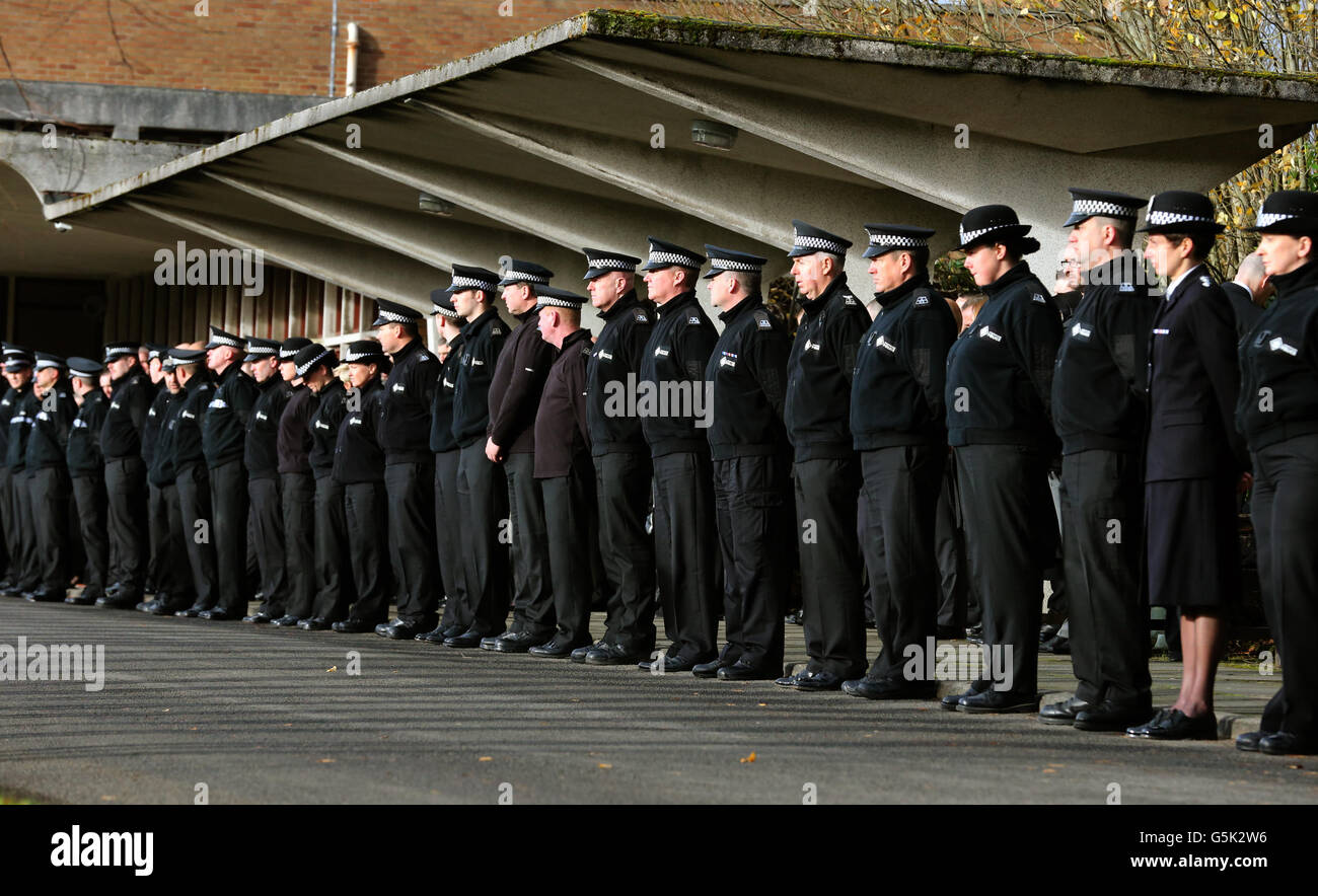 Cortege carrying coffin strathclyde police officer rod gellatly hi-res ...