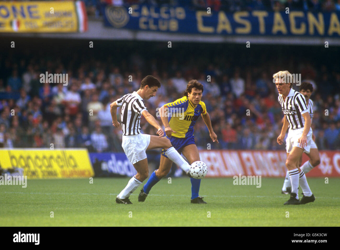 Ian rush in action for juventus hi-res stock photography and images - Alamy