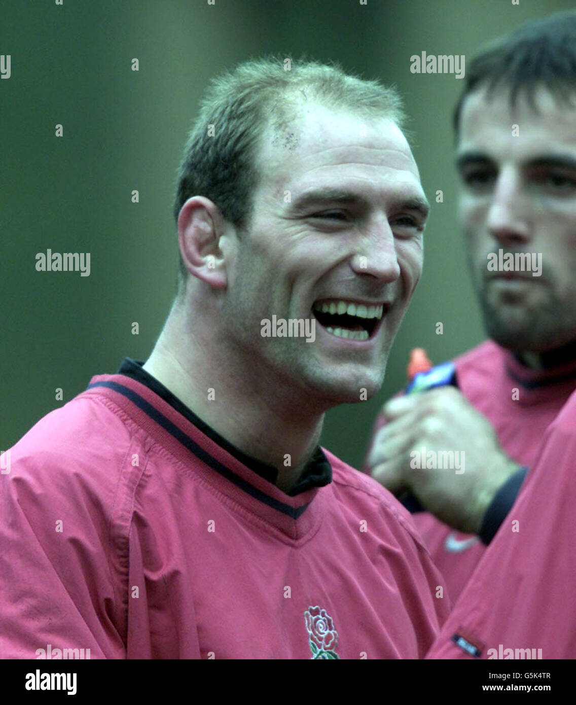 Englands lawrence dallaglio in a relaxed mood at training hi-res stock ...