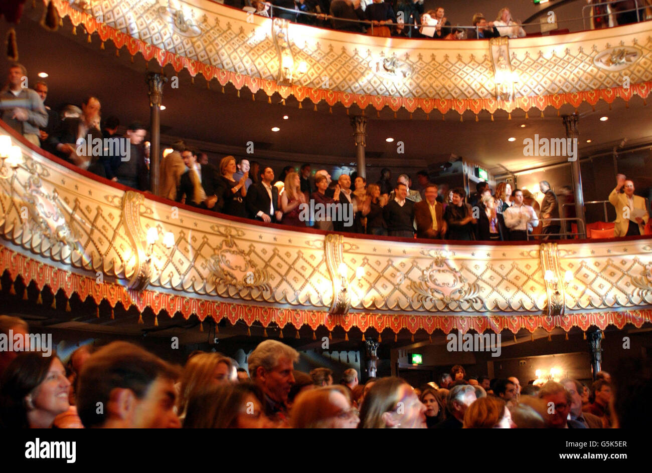'Unite for the Future' concert Audience Stock Photo - Alamy