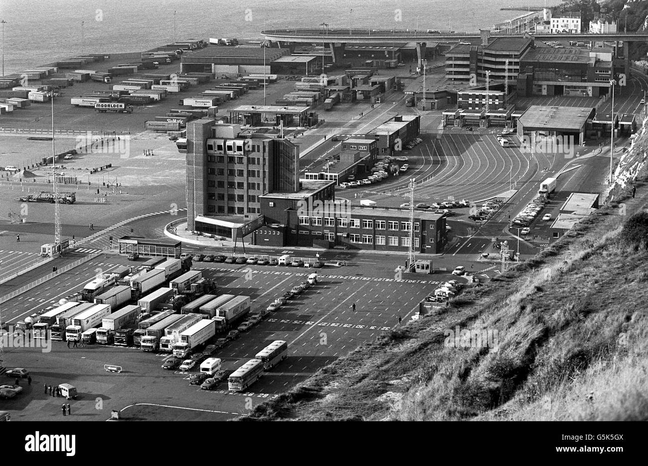 Dover lorry park hi-res stock photography and images - Alamy