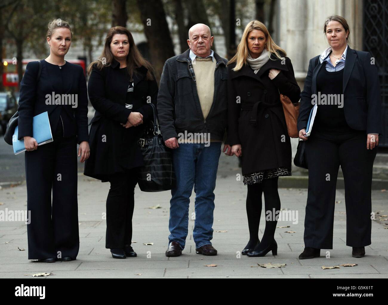 Members of the Tracey family (Centre L-R) Kate Masters, Dave Tracey ...