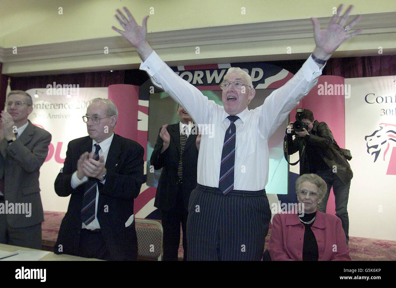 Rev Ian Paisley, Leader of the Democratic Unionist Party (DUP), gets ... Rev Ian Paisley, Leader of the Democratic Unionist Party (DUP), gets ...