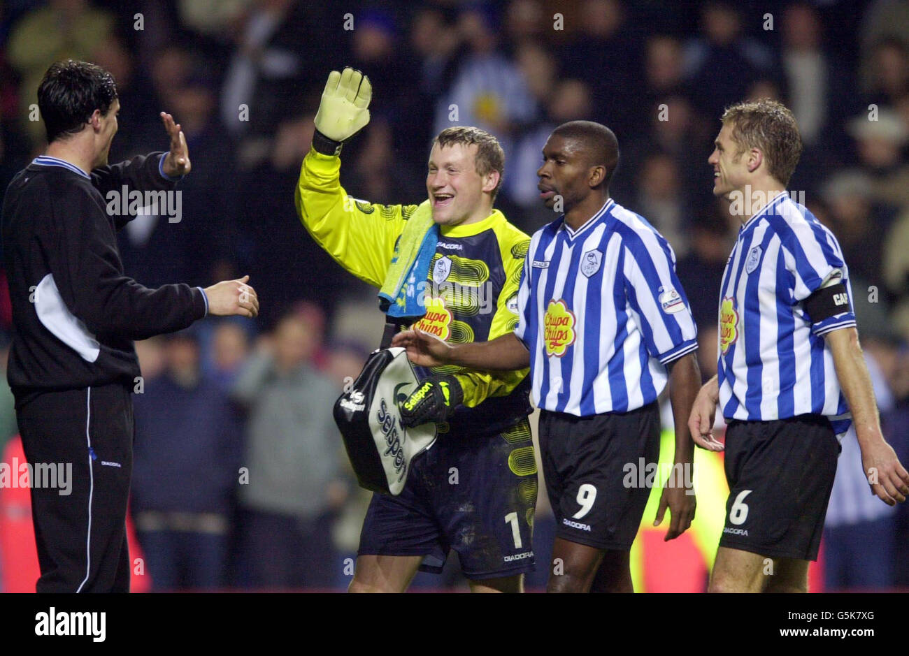 Sheffield Wednesday's goalkeeper Kevin Pressman celebrates with ...