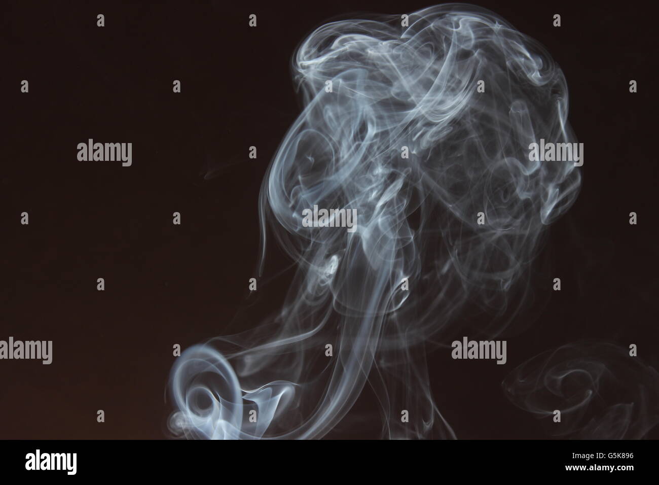 Smoke cloud hi-res stock photography and images - Alamy