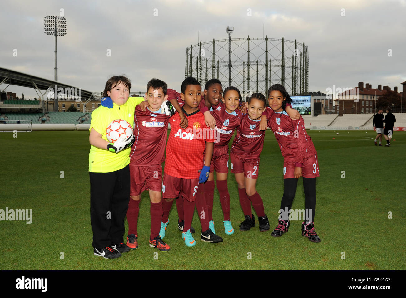 Royal engineers football hi-res stock photography and images - Alamy