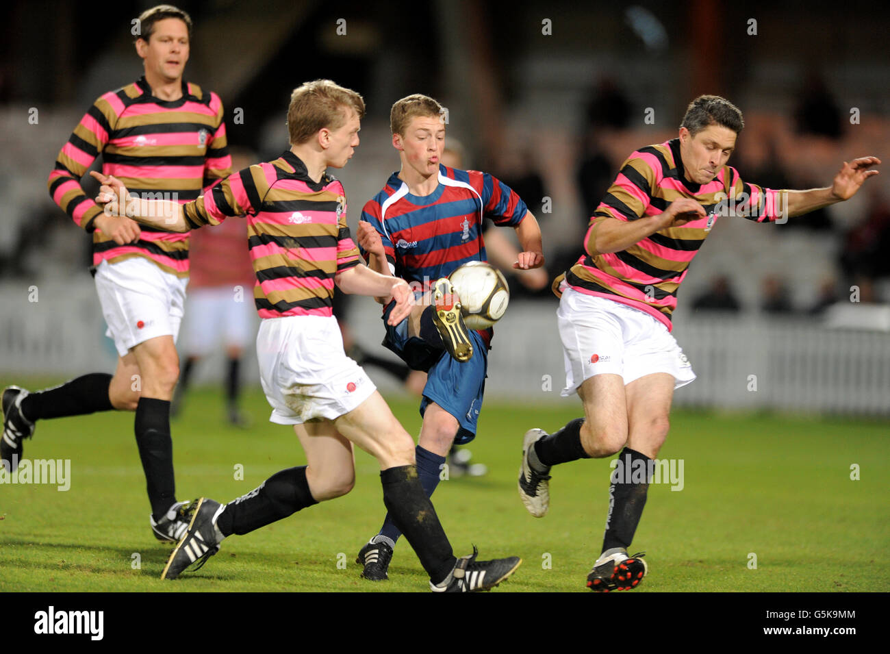 10112 full length ampics hi-res stock photography and images - Alamy