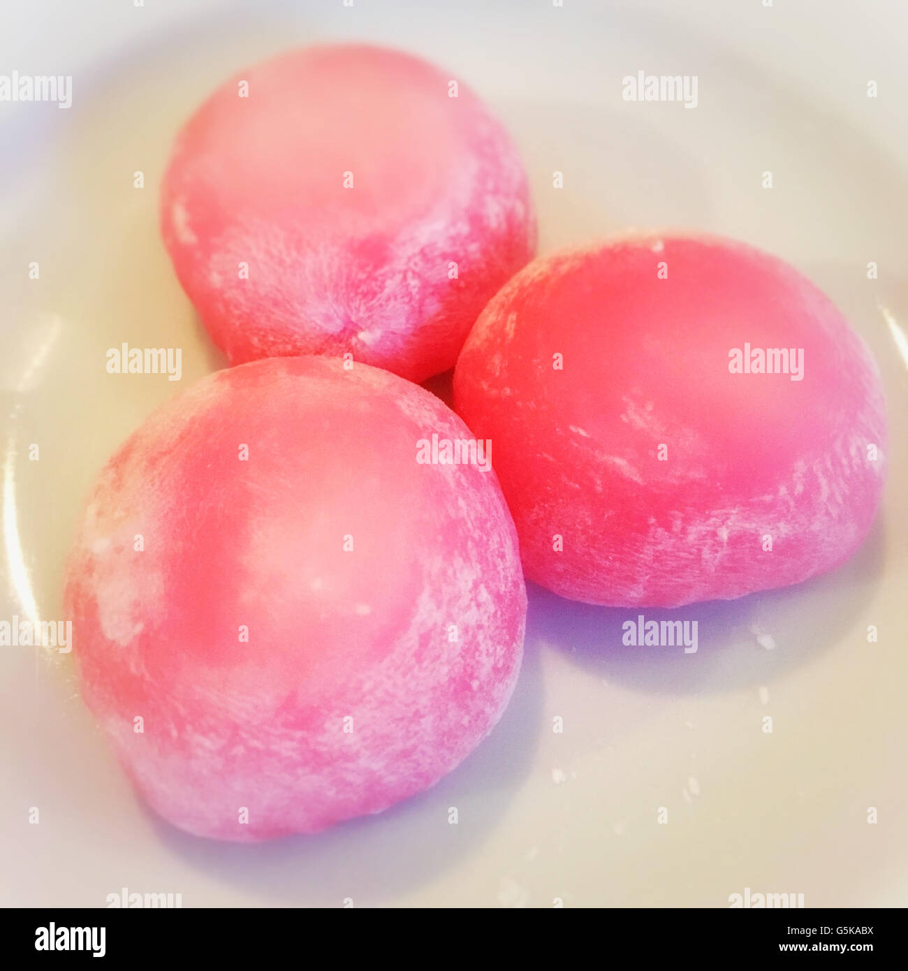Square mochi hi-res stock photography and images - Alamy